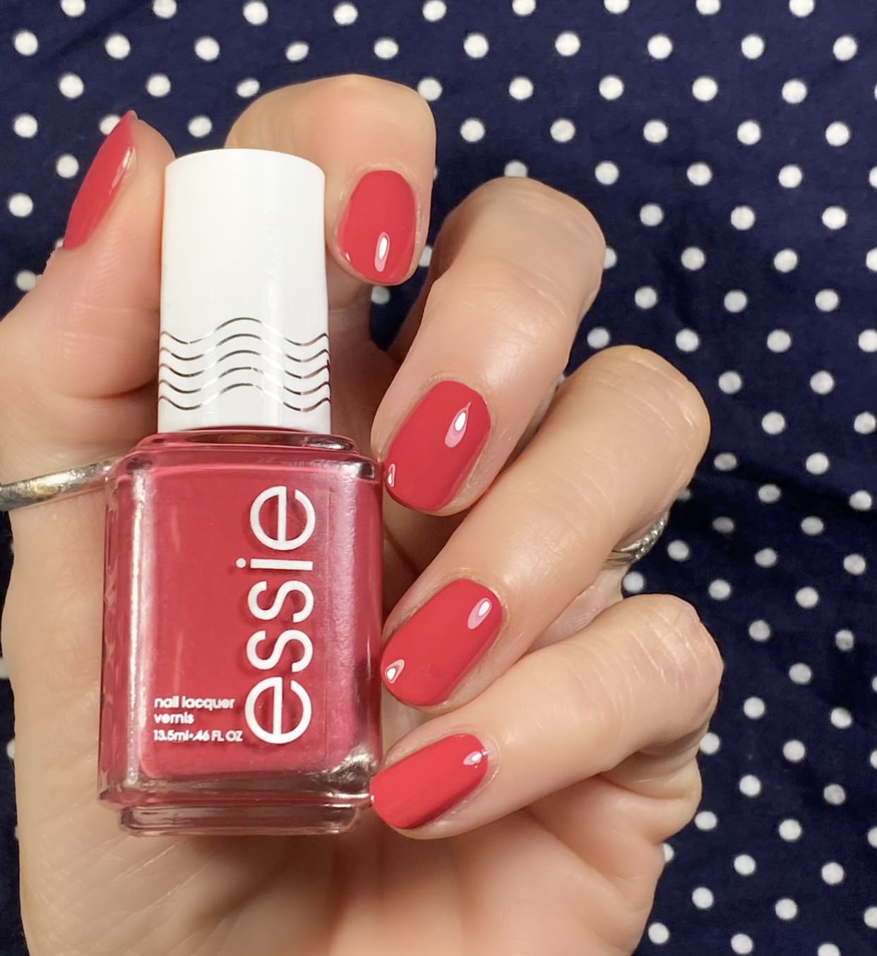 Essie 'Keep Me Posted' Collection - Livwithbiv