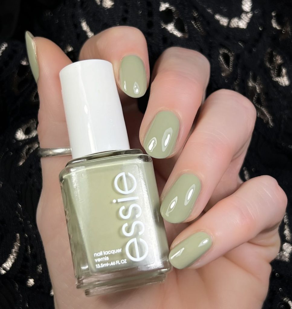 Essie Swoon in the Lagoon Collection - Livwithbiv