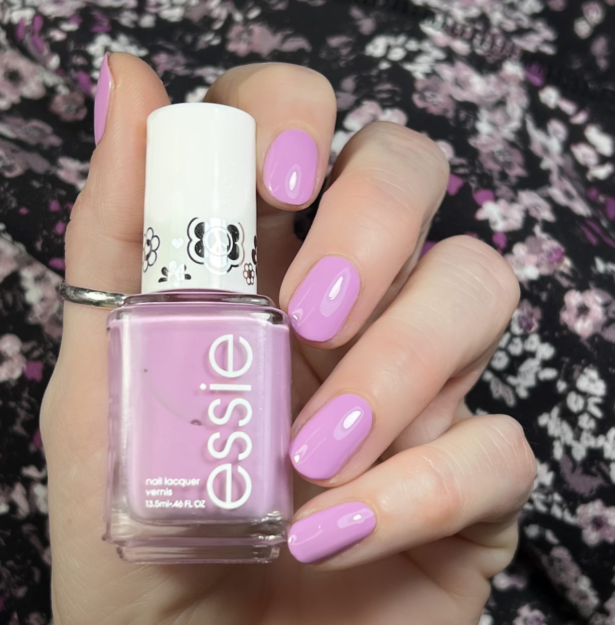 Essie Movin' & Groovin' Collection - Livwithbiv
